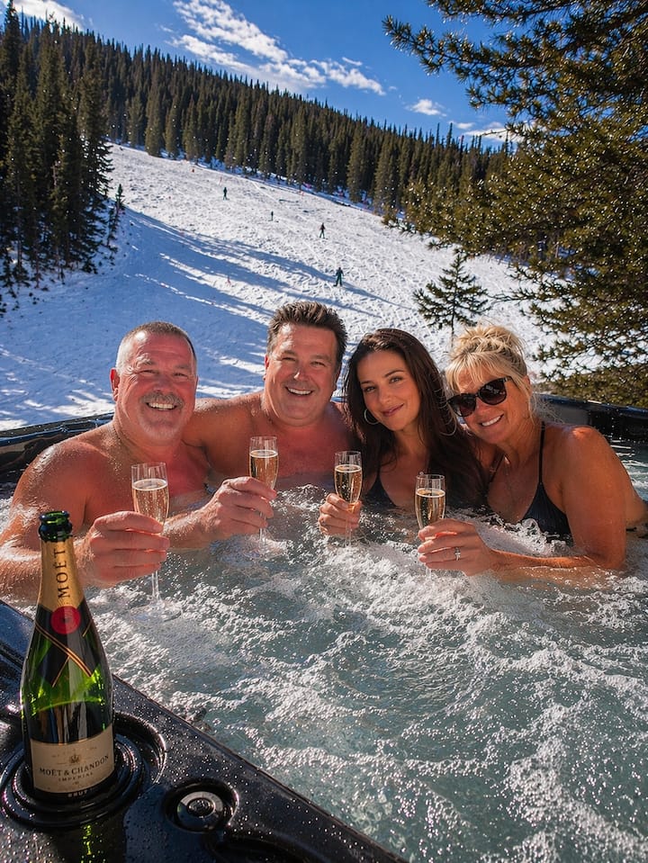 South Lake Tahoe Jacuzzi Balcony Ski N Out - Stateline, NV
