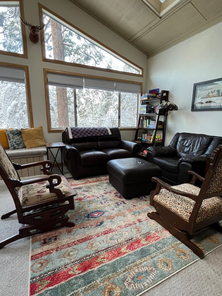Family Cabin: Game Room, Near Skiing, Dogs Welcome - Twain Harte, CA