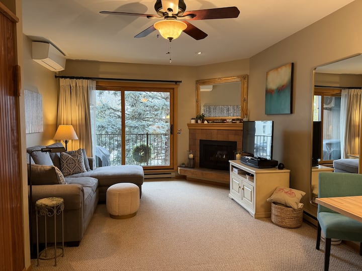 Studio Condo- Steps To Steamboat Gondola - Steamboat Springs