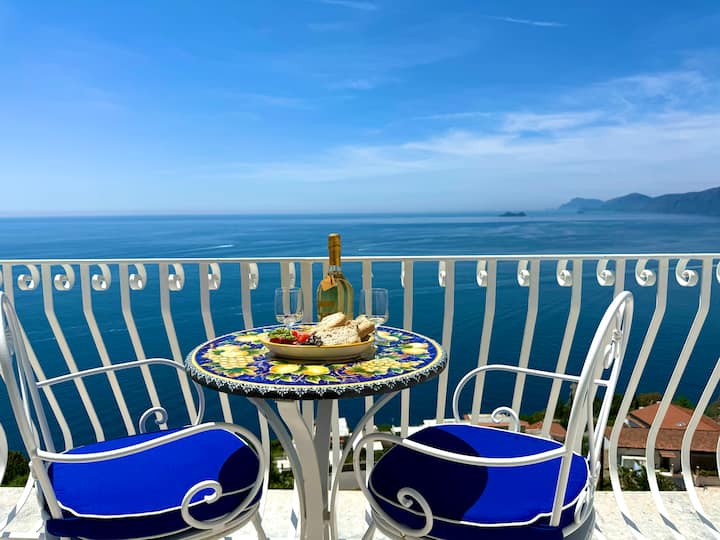 Villa Capri - A Breathtaking View - Praiano