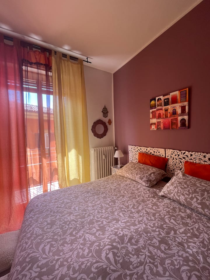 Luminoso Appartamento Ben Localizzato - Bologna