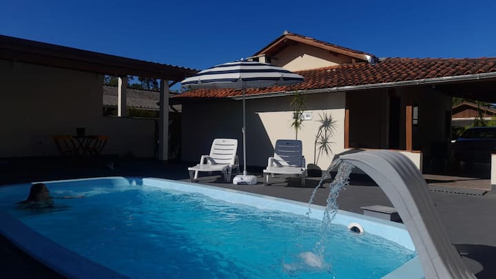 Casa P/5 Pessoas Com Piscina  Petfriendly - Imbituba