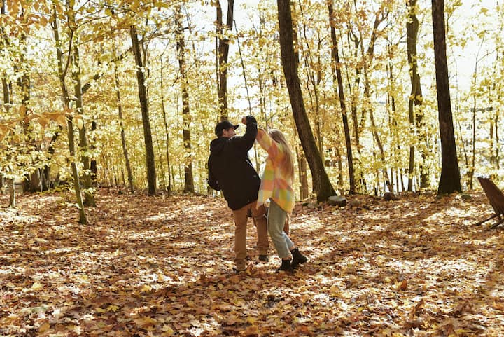 Stylish 3br | Hot Tub • Firepit • Cozy Fall Escape - Orangeville