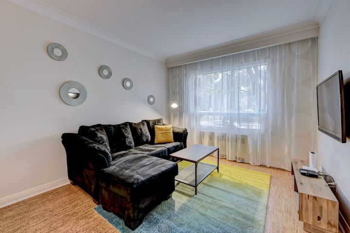 Geat*condo*2bdr Near*metro*cadillac And Park - Montreal