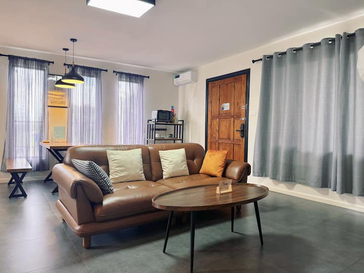 Nadi Unit 1 —2br · Cozy Stay Kitchen & King Beds - Nadi