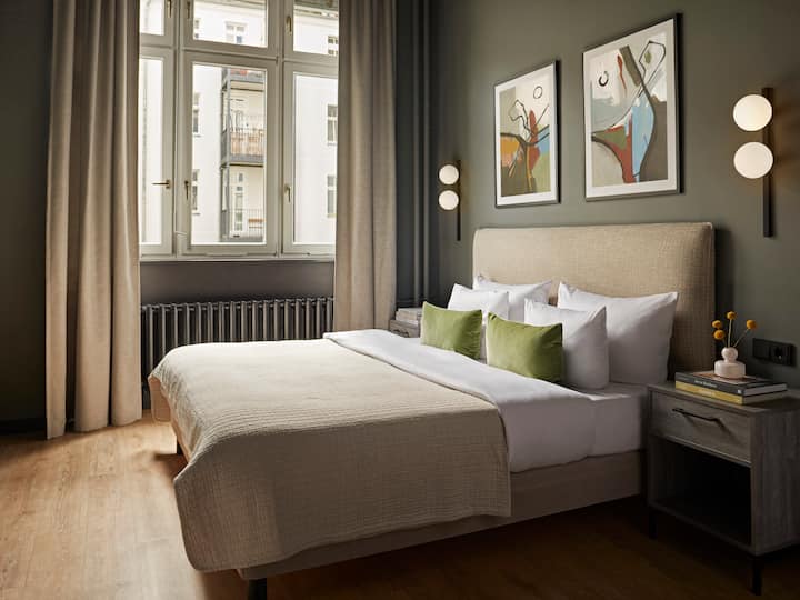 Numa | Large Room With Sofa Bed In Friedrichshain - Berlin