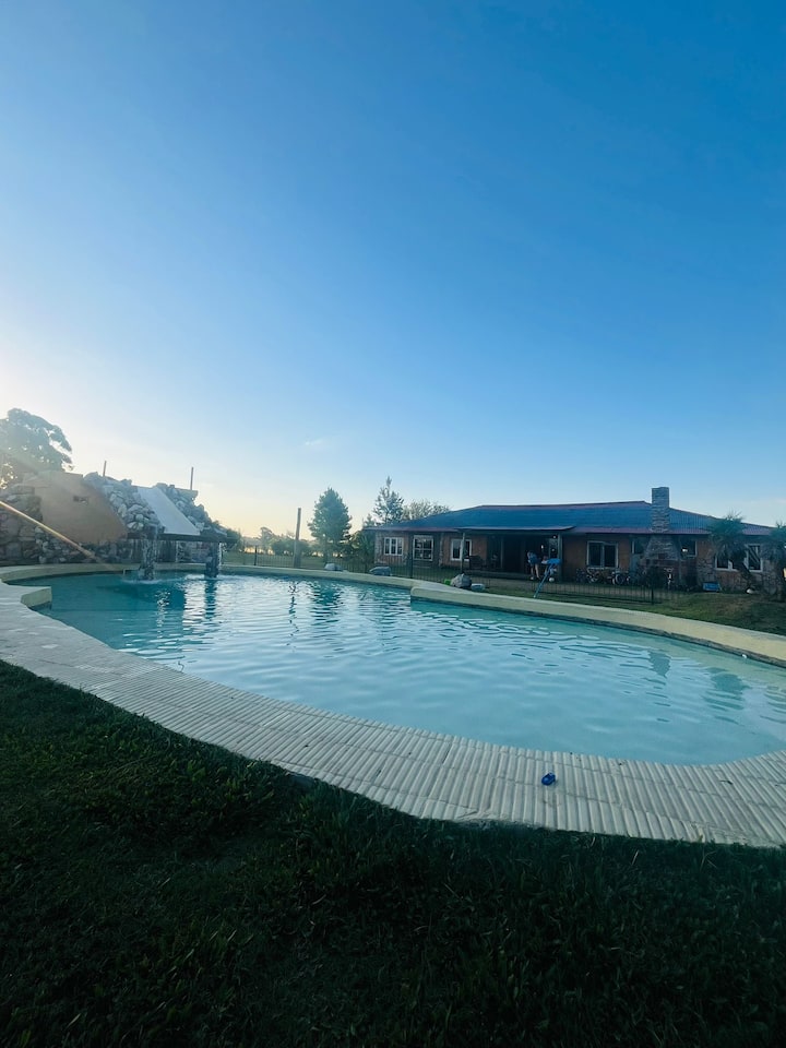 Chacra Con Piscina Climatizada Y Fría - Uruguai