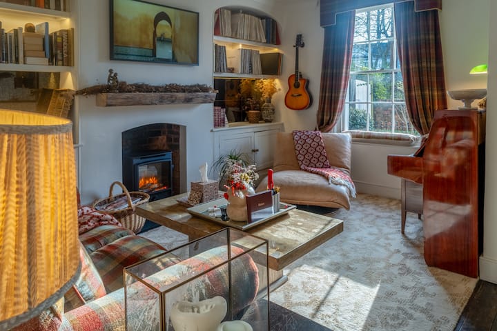Georgian Hideaway | Rooftop Views | Free Parking - Topsham