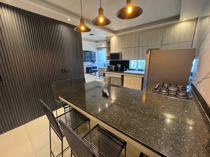 Suite Con Balcon  Vista A La Alberca - Manzanillo, Colima, Mexico