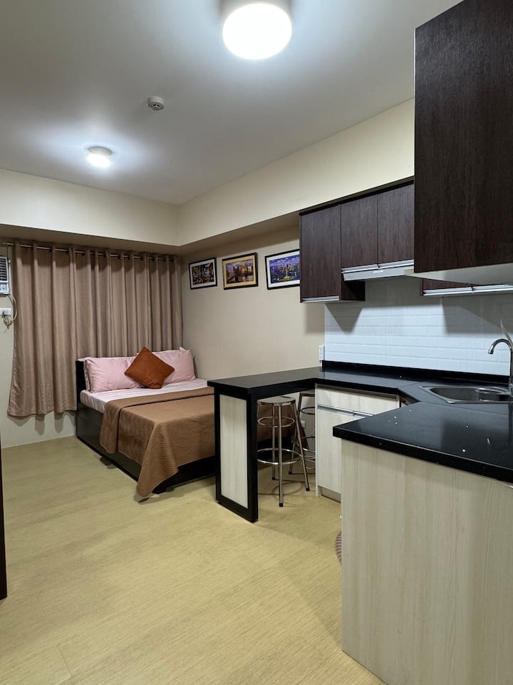 Mr Jorch's Very Clean And Neat
Studio Condo Unit - Cagayan de Oro
