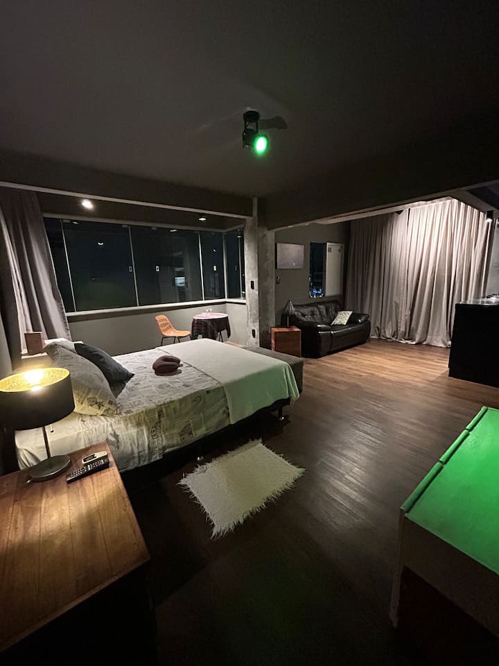 Flat Av. Brasil - Próx. Passeio San Miguel - Balneário Camboriú