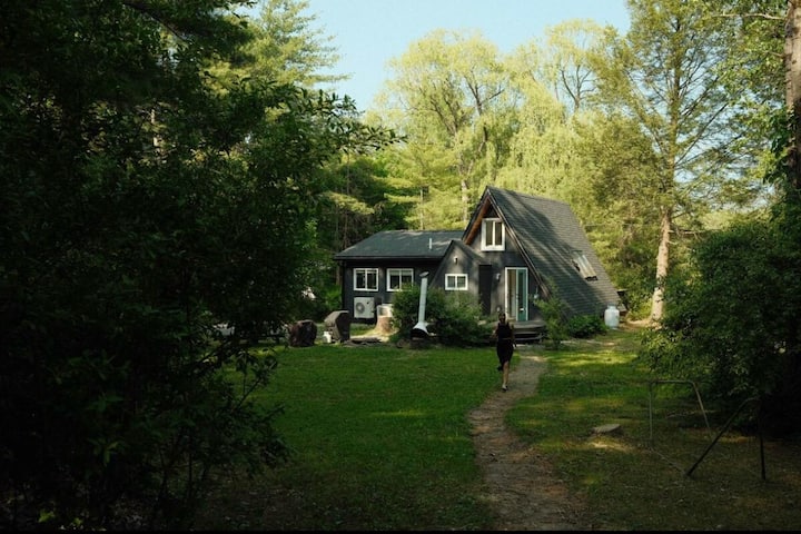 A-frame W/ Big Yard | 15 Min To Hudson, Ny - Catskill, NY