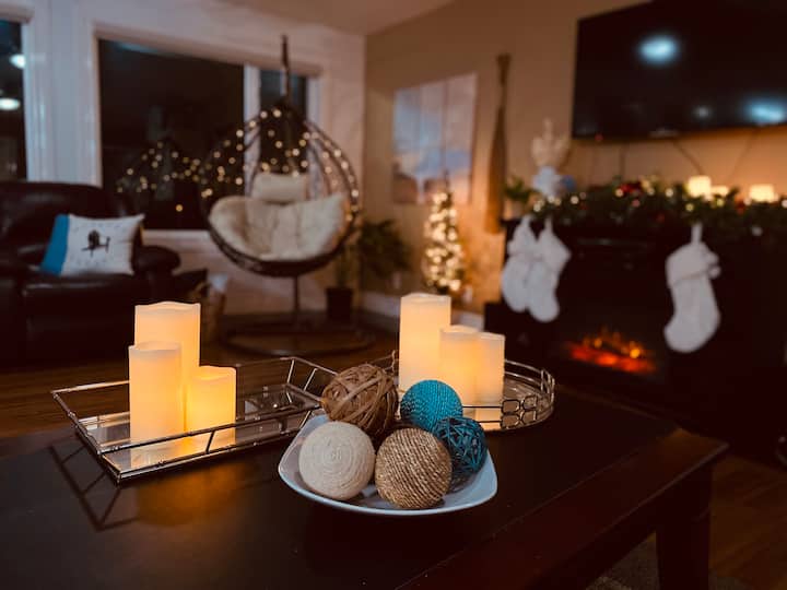 The Lakeshore Oasis- All Season Muskoka Cottage - Huntsville