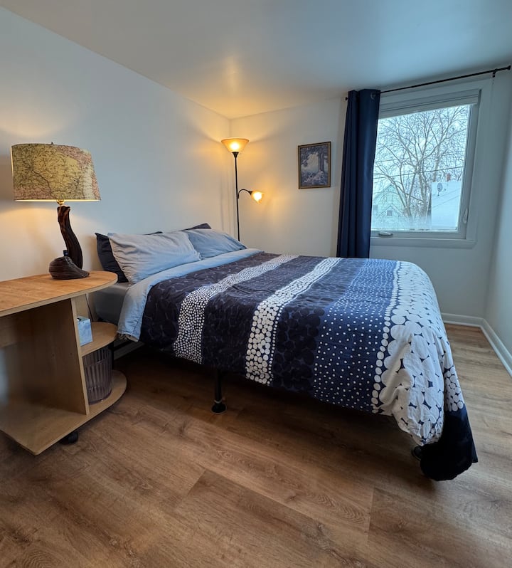 Comfortable House With Wi-fi + Kitchen - Duluth, MN