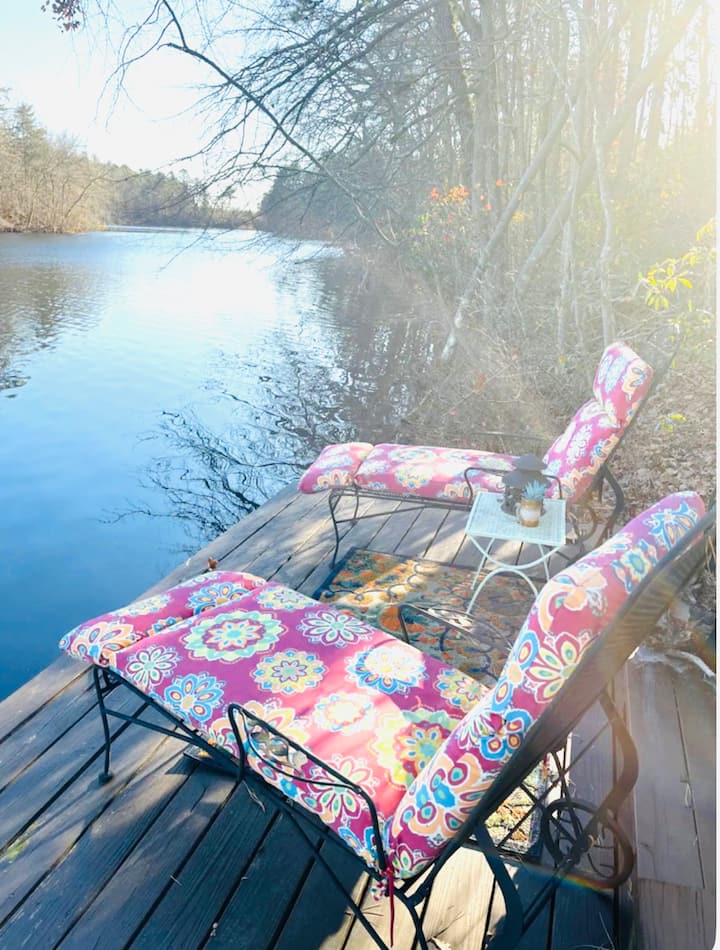 Come Relax And Enjoy 450 Feet Of Lakefront Living! - Medford, NJ