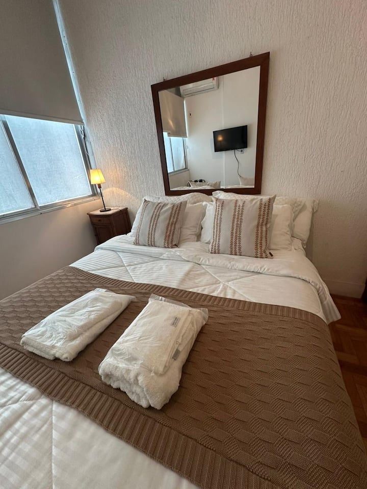 Leblon Perto Do Shopping - Duas Quadras Da Praia - Rio de Janeiro