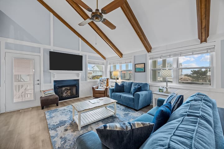 Oak Island 2nd Row 5 Bdr Beach Home W/private Pool - Long Beach, NC