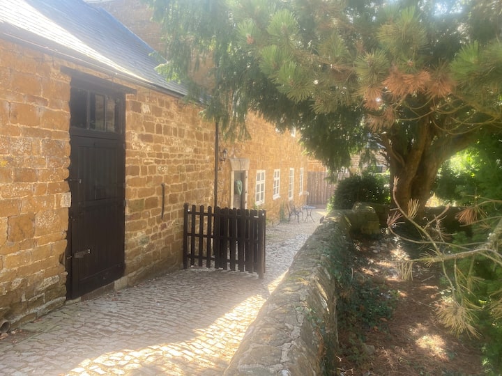 Belvoir Vale Cottage - Hall Grounds - Melton Mowbray