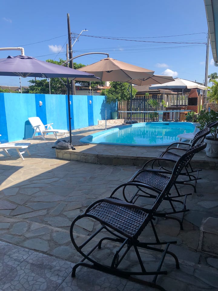 Casa Agradável C/ Piscina, Karaokê, Salão De Jogos - Matinhos