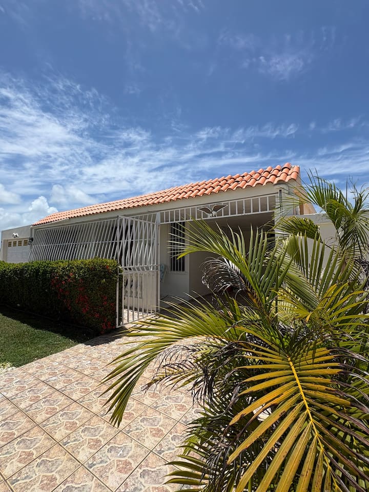 Beautiful, Cheerful & Spacious 3 Bedrooms - Fajardo