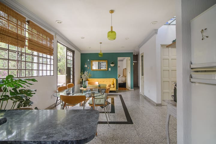 Senda Stays Condesa Penthouse: 3-br,terrace & More - Mexico City