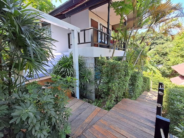 Fan Bungalow @ Reggae Garden Villas - Ko Pha Ngan