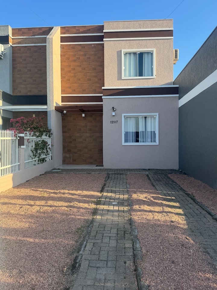 Sobrado Aconchegante No Bairro Nova Guarani - Xangri-Lá