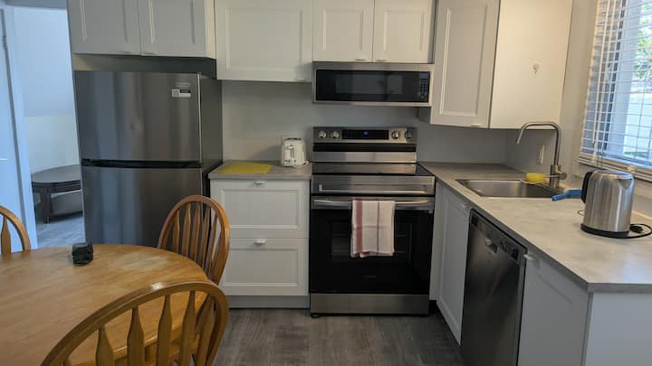 One Bedroom In Downtown Hull - Entire Apartment - Gatineau