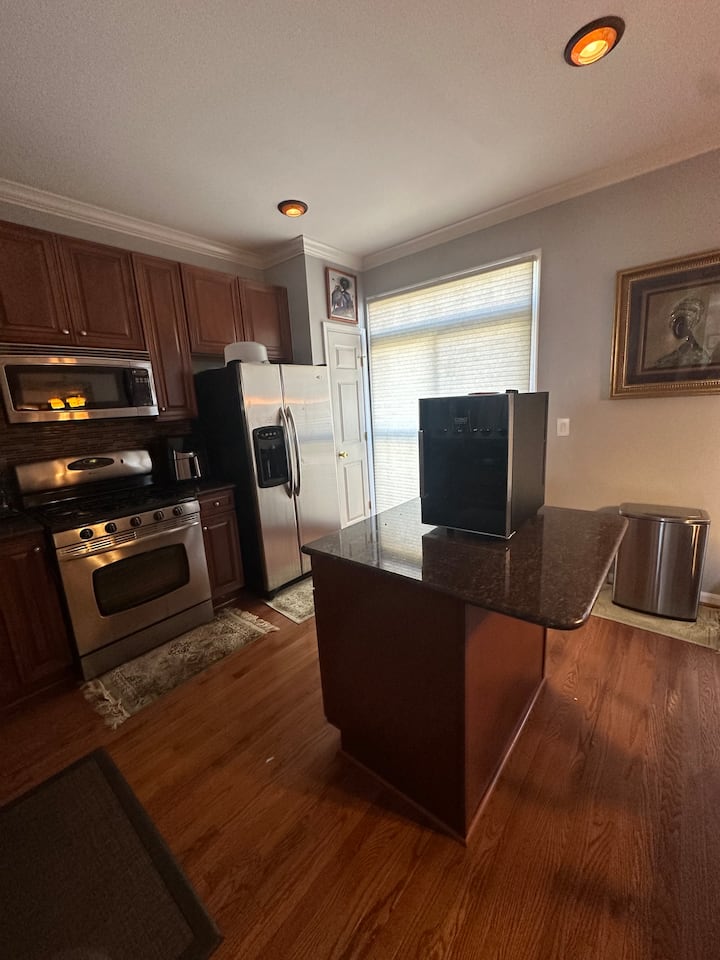 Splendid Retreat In Woodbridge - Woodbridge, VA