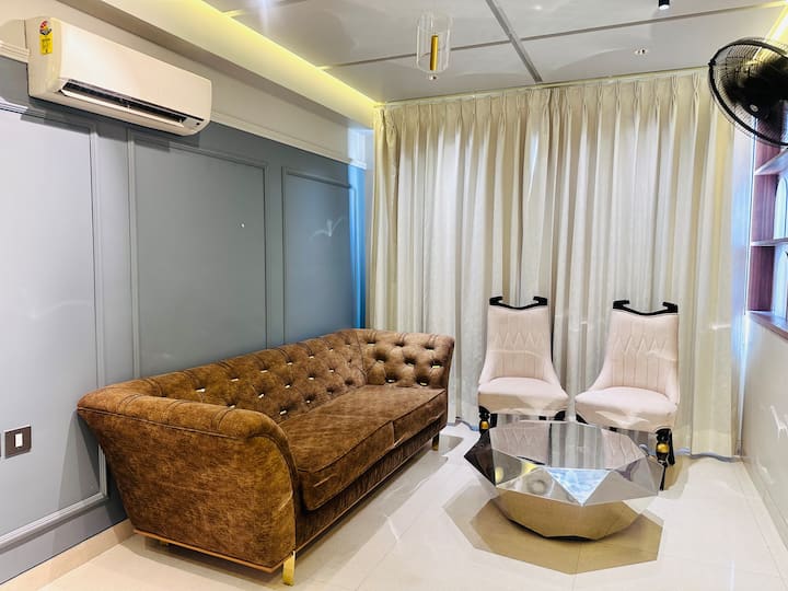 Stylish 2bhk Apartment At C-scheme - Dzsaipur
