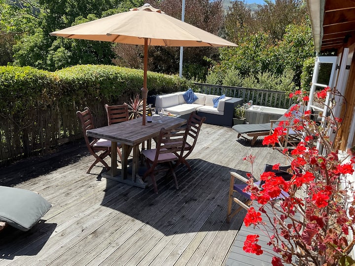 Tranquil And Relaxing Lavender Studio - Akaroa