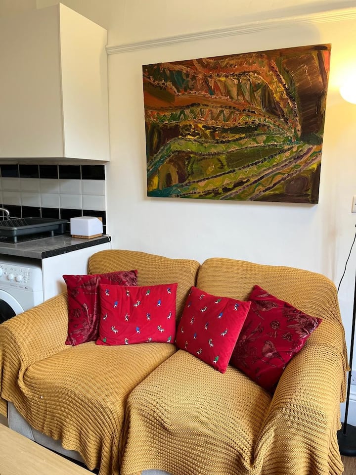 Entire Flat – Ideal For Long Stays - Birmingham