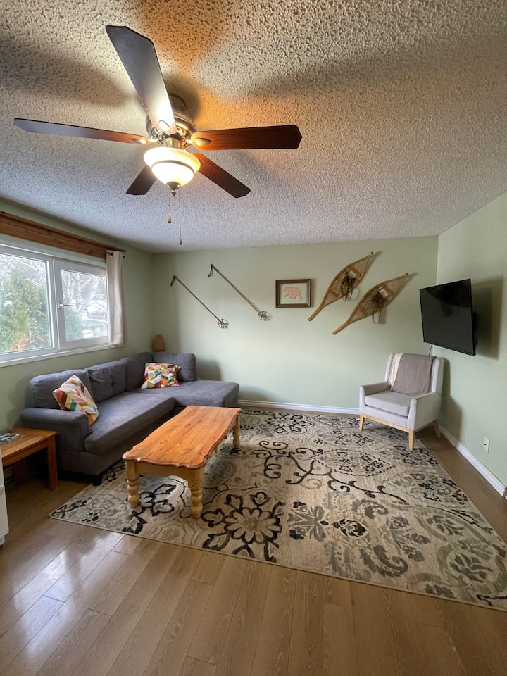 Top Floor Of House - 2 Bedroom - Fernie