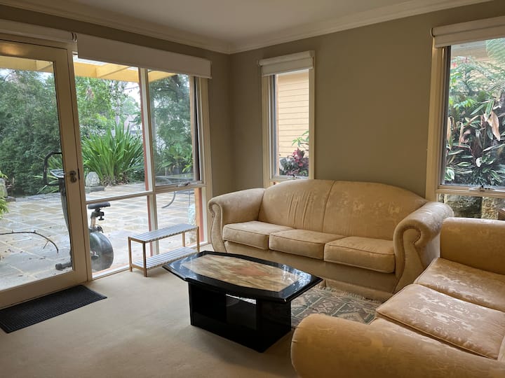 Sydney North Shore Accom, Doorstep Transport Links - Hornsby