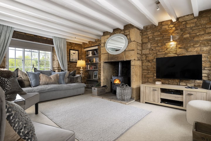 Cotswold Stone Cottage &  Garden - Knoll Cottage - Chipping Campden