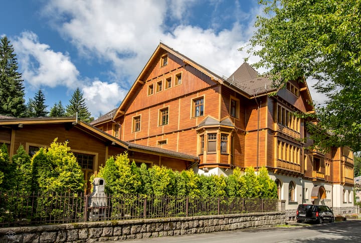 Komfortowy Apartament Z Parkingiem Na Wyłączność. - Harrachov