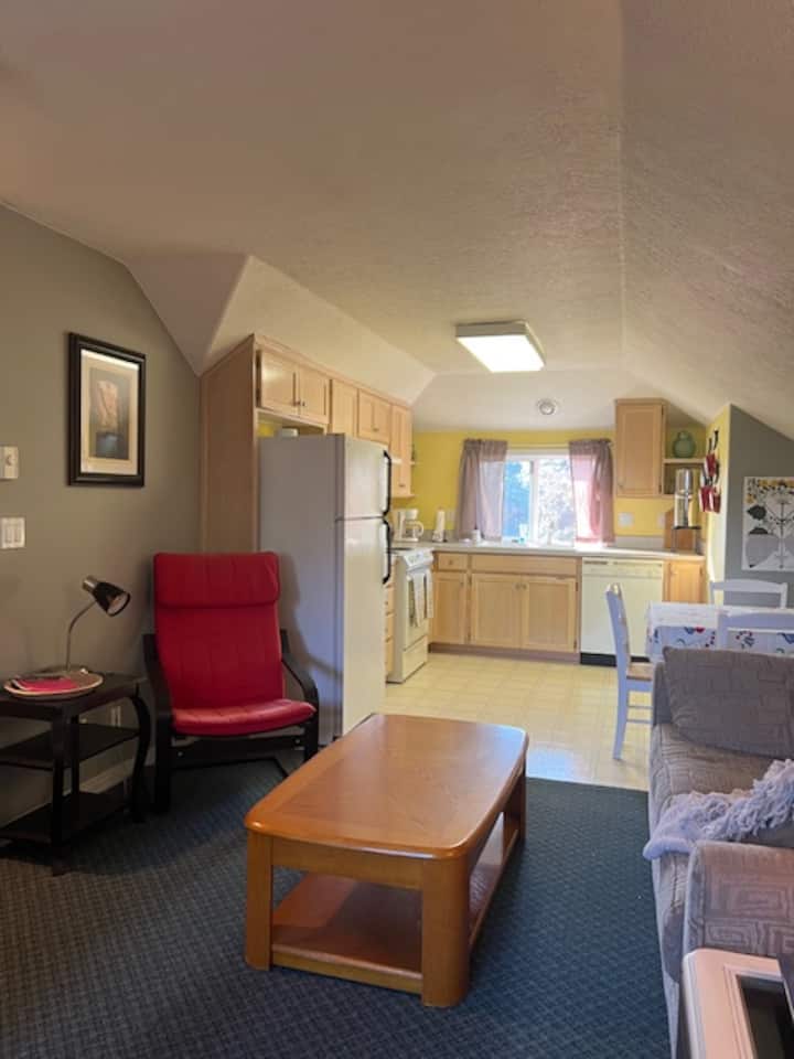 1 Bdrm Apartment - Ankeny Vineyard, Salem