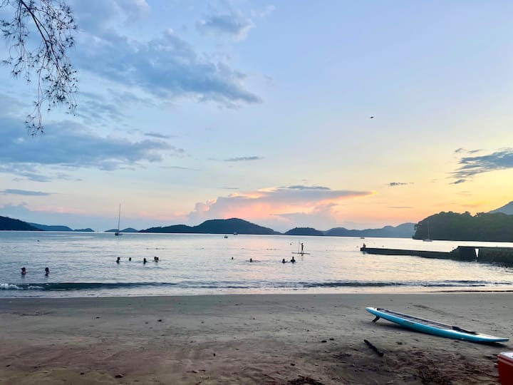 Waterfront Triplex | 3 Suites | Calm Waters - Angra dos Reis