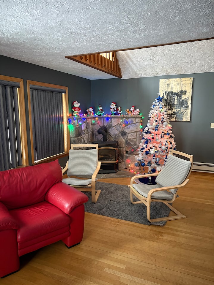 Pocono Mountain Getaway With Pool And Hot Tub - Pennsylvania
