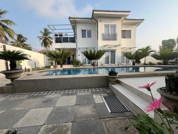 Petit Hambourg Villa Avec Piscine - Lomé