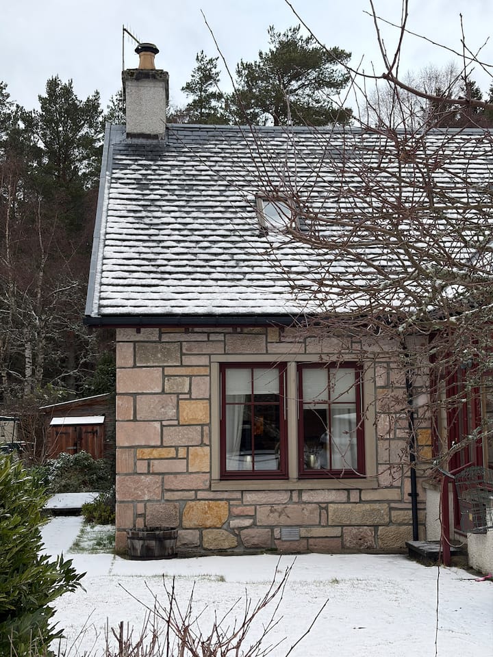 Cosy Highland Cottage In Cairngorm National Park - Boat of Garten