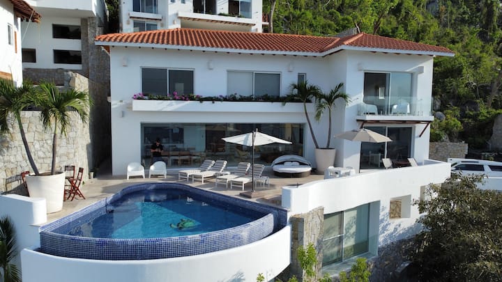 Paraíso Privado: Villa De Lujo Y Vistas De Ensueño - Acapulco