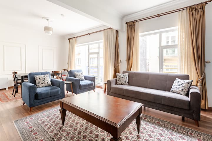 Comfortable 2 Bedroom Flat Near Osmanbey Metro - Şişli