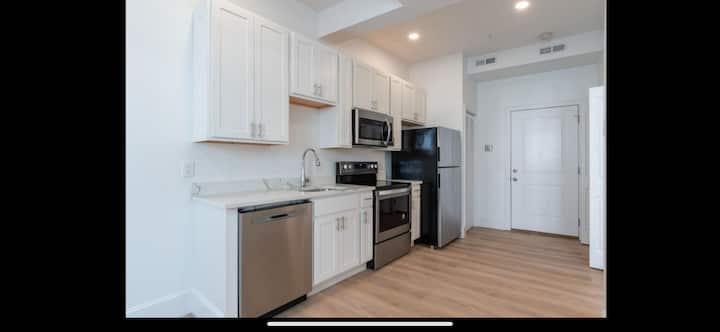 1 Bedroom In The Heart Of Downtown Nashua - Nashua, NH