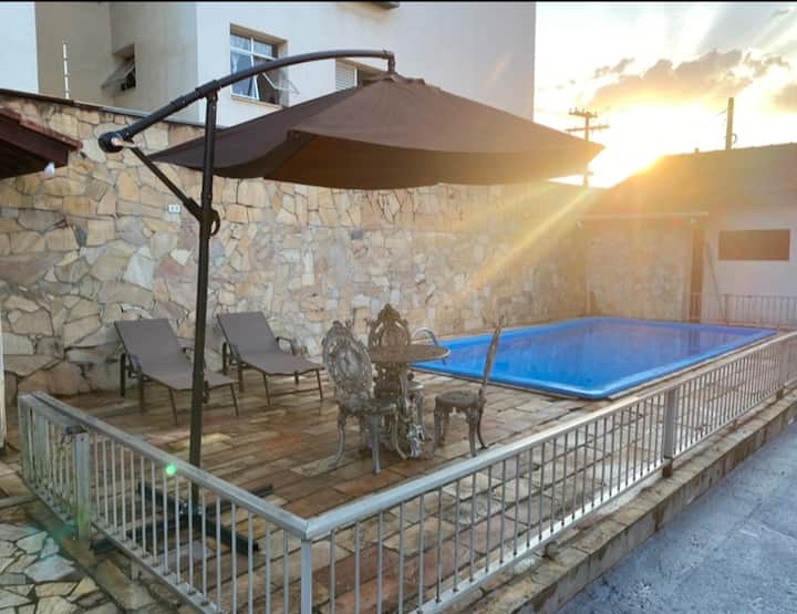 Casa Agradável Com Piscina E áRea De Churrasqueira - Ubatuba