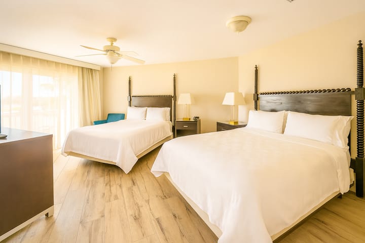 Dream Vacation! 3 Island View Rooms, Pool - Cayman Islands