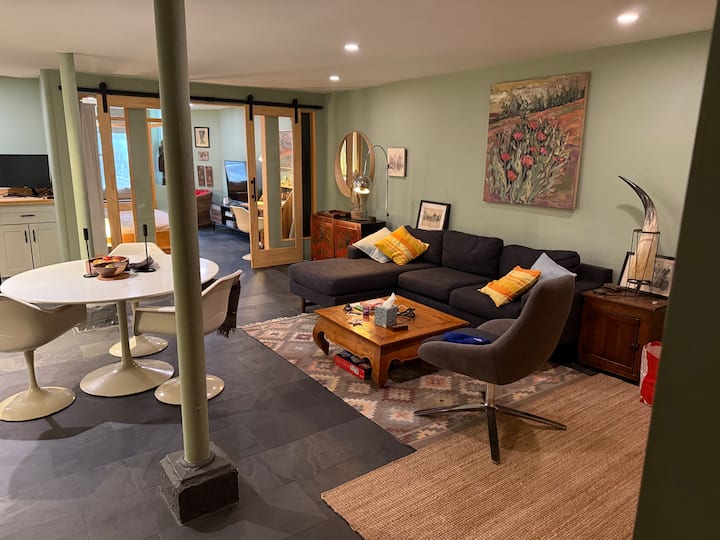 Pristine Garden Flat - 40 Min To Midtown Manhattan - Brooklyn, NY