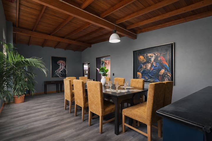 Poblado, Disco, 16 Guests, 180 Mt2, 5 Rooms - Medellín