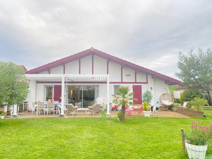 Belle Maison Basque Moderne Tout Confort - Espelette