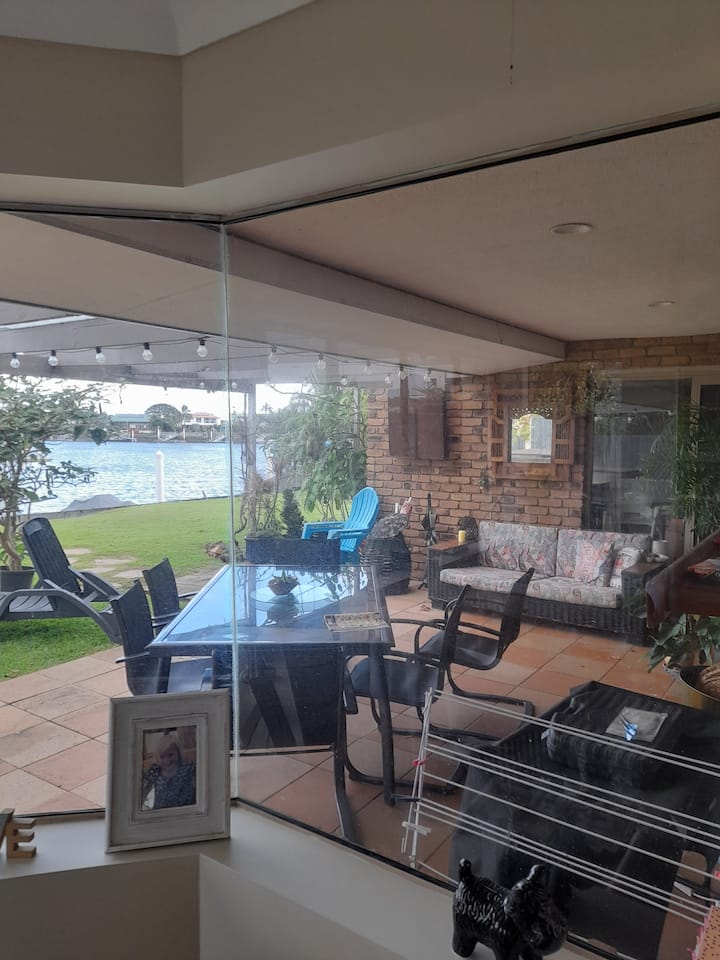Bribie Family Canal Retreat - Brisbane